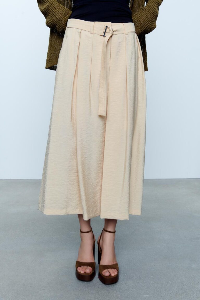 The Ultimate Guide to A-Line Midi Skirts: A Timeless Fashion Staple