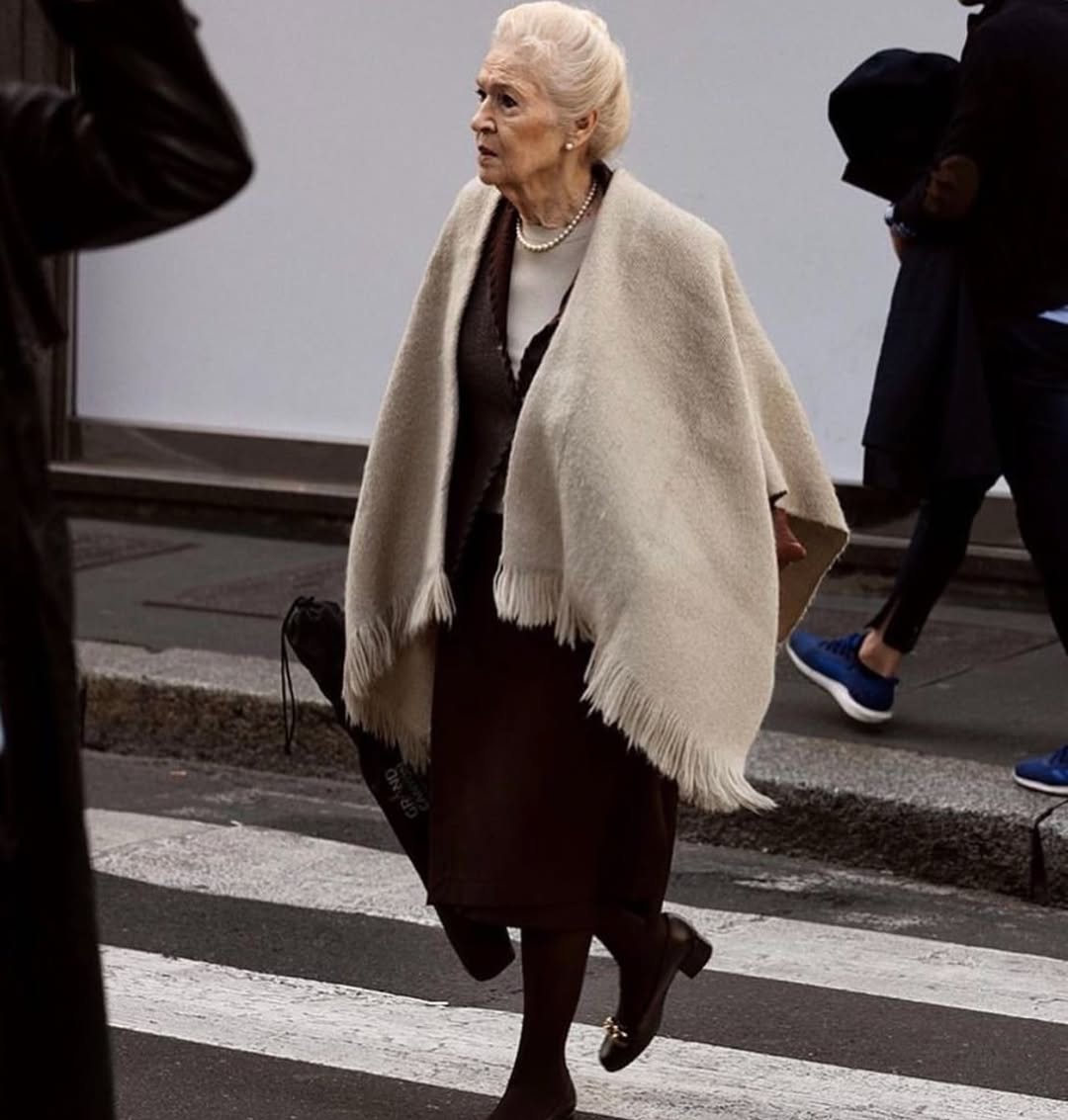 How to Dress Well in Your 60s - Dijbi